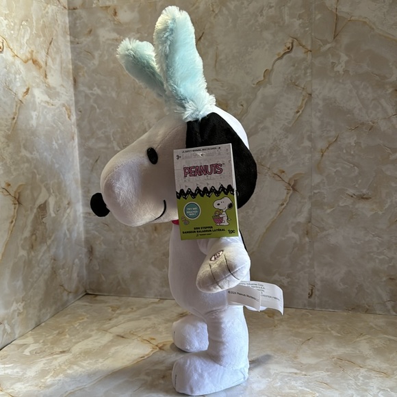 Peanuts | Holiday | Peanuts Easter Theme Animated Dancing Snoopy | Poshmark